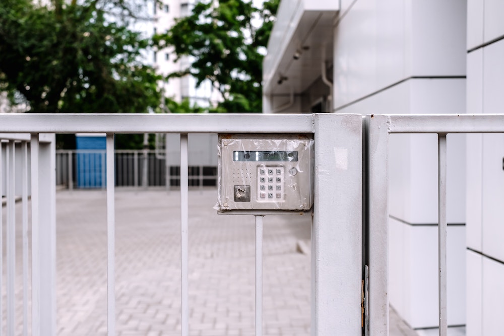 Interphone: Guide d'installation étape par étape pour une sécurité ...